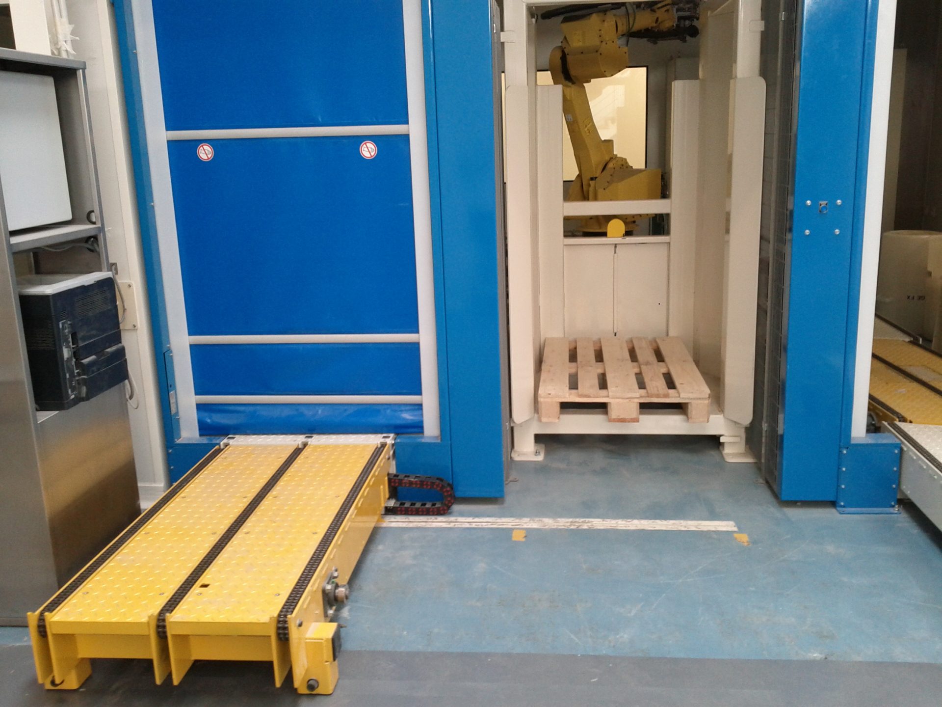 Shuttle type chain conveyor - iteks